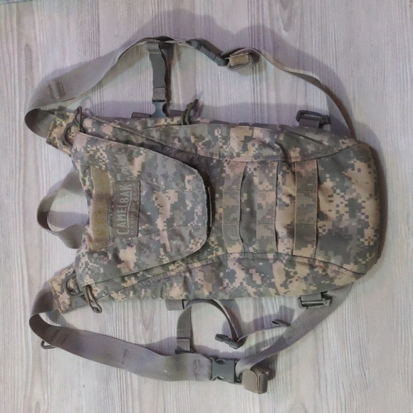 Camelbak | Other | Camelback Old Army Digiprint Camo Thermobak | Poshmark